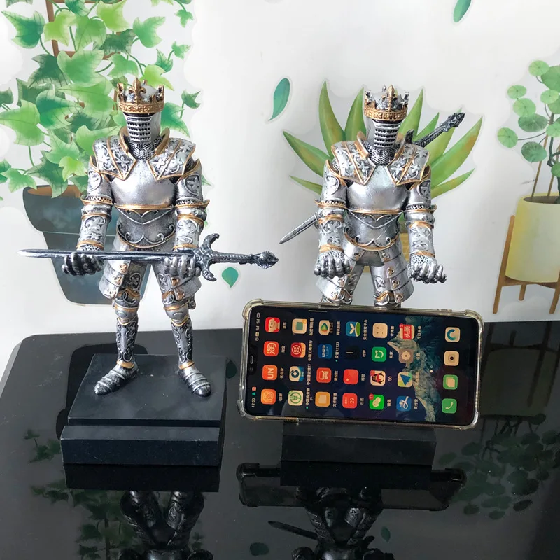 New-Knight-King-Executive-Mask-Knight-Soldier-Armor-Hero-Pen-Holder ...