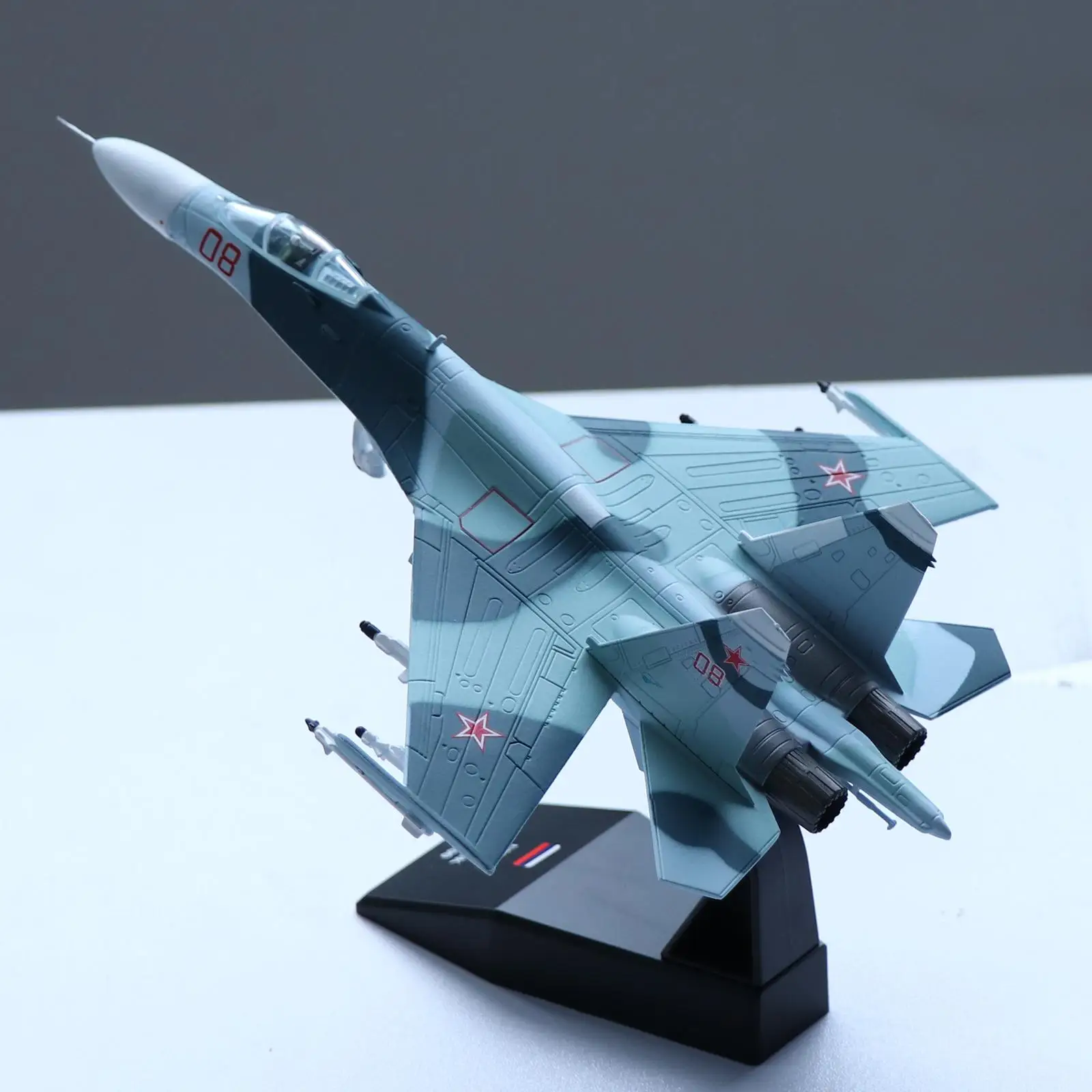 1: 100 Scale the former Soviet Union Russian Military Aircraft Metal ...