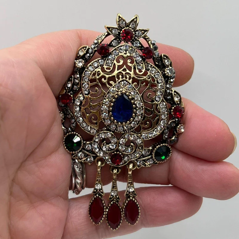 New Creative Retro Clothing Accessories Brooches Fashionable Men's and ...