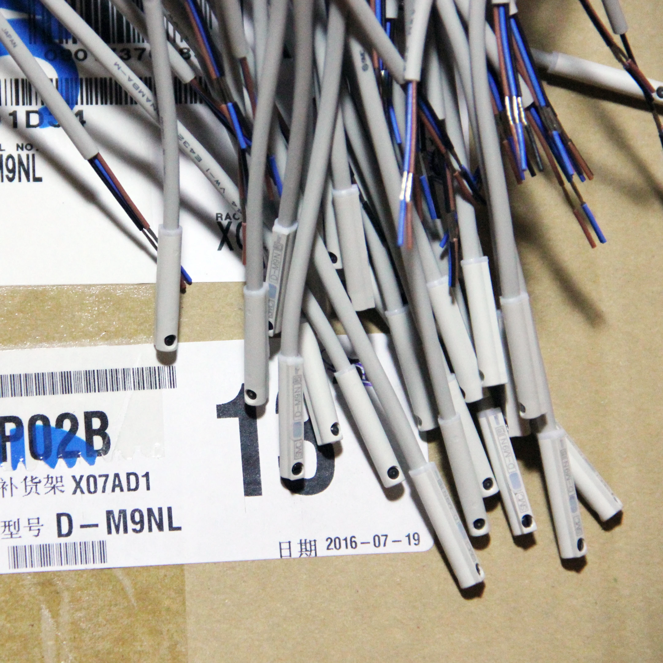 SMC D-M9NL D-M9BL Solid State Auto Switch General Purpose/Direct Mounting Style