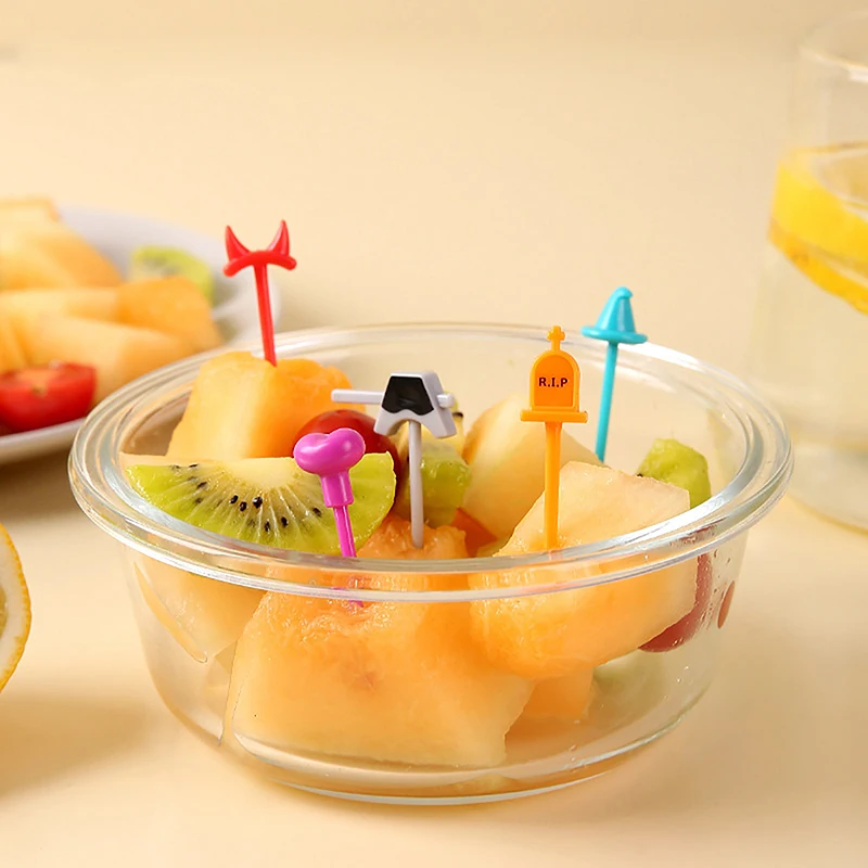 5pcs-Halloween-Fruit-Fork-Cartoon-Pattern-Fruit-Picking-Toothpick-Bento ...
