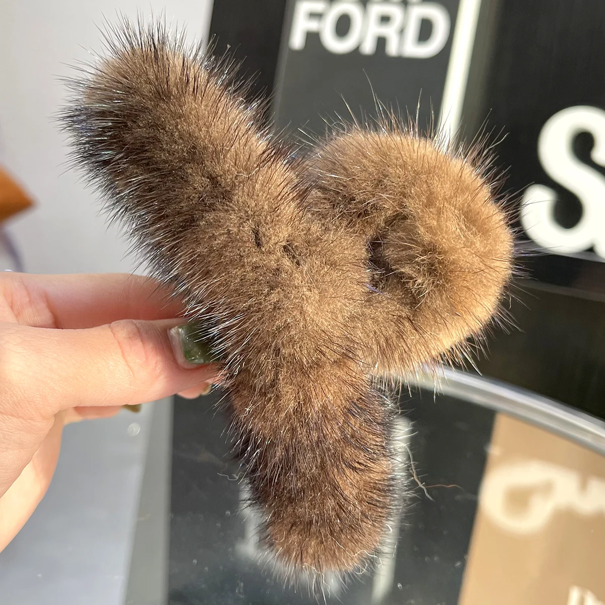 2022-New-Women-Elegant-Gold-Hollow-Geometric-Metal-Real-Mink-Fur-Hair ...