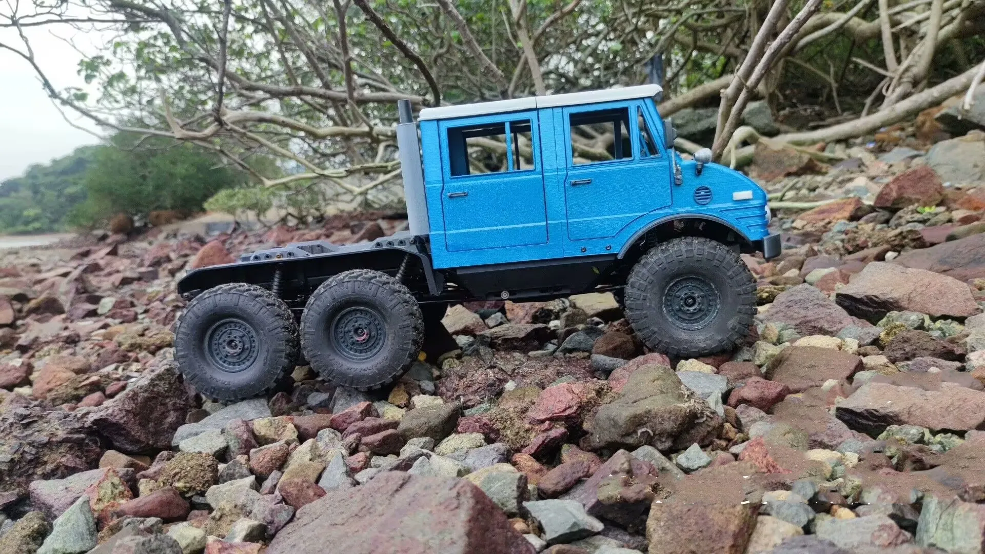 TRX6 Unimog: The Ultimate 6x6 Rock Crawler Upgrade for Serious Off-Road ...