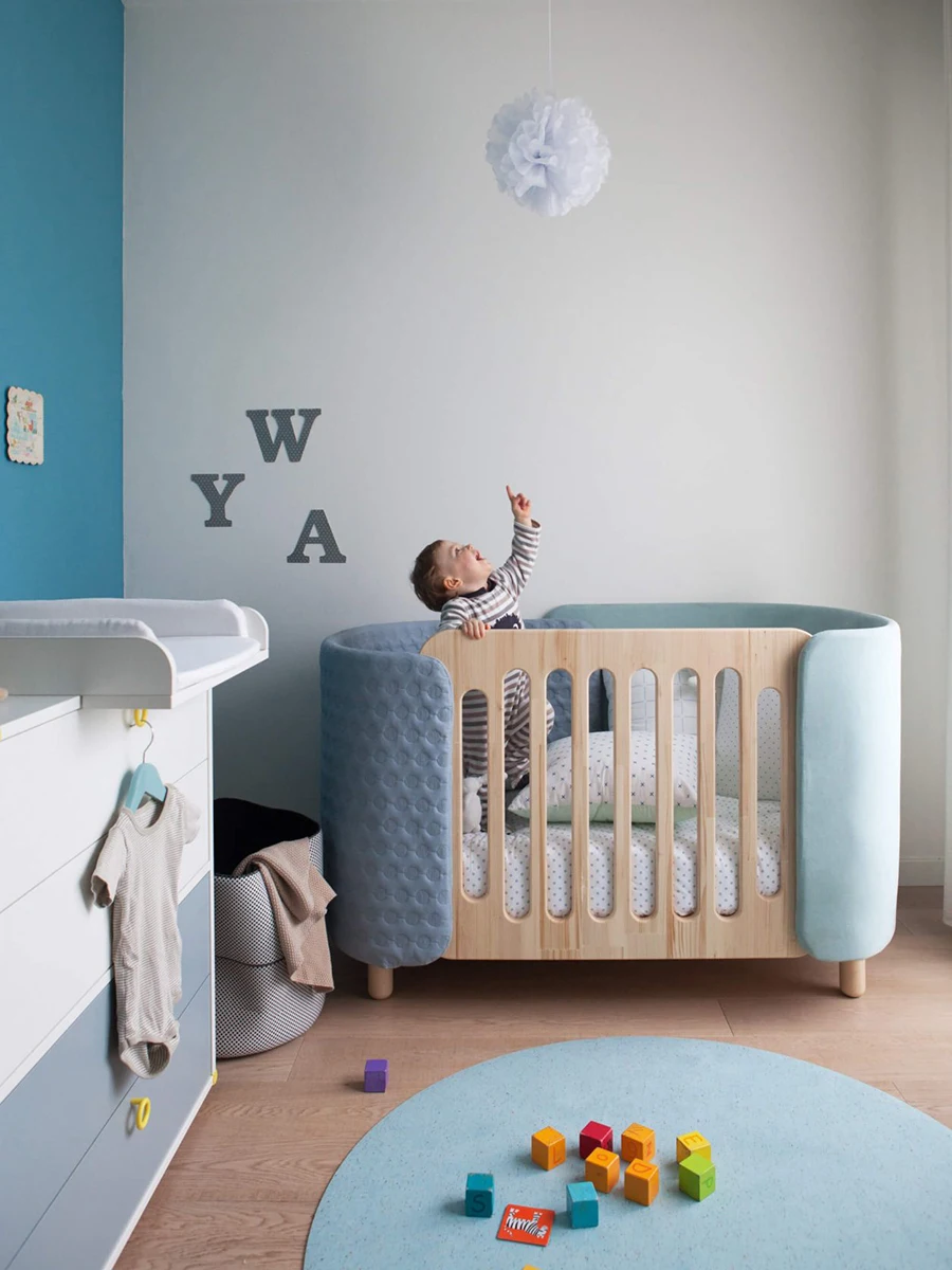 New-maternity-room-solid-wood-baby-bed-cradle-bed-rail-detachable ...