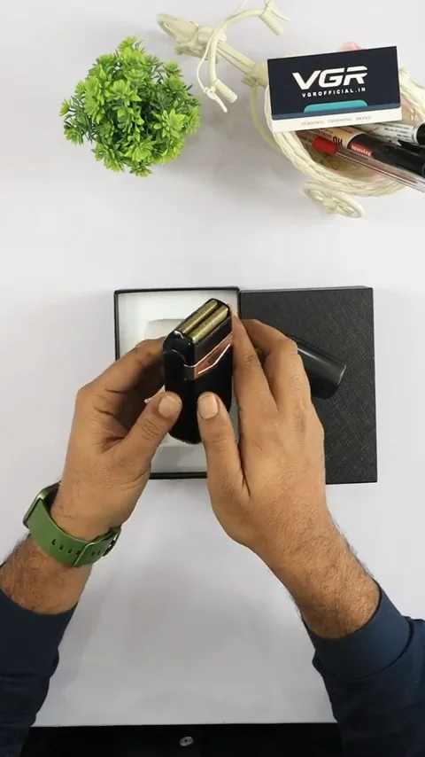 VGR V-331 Professional Men's Shaver IPX4 Fully Waterproof Rechargeable ...