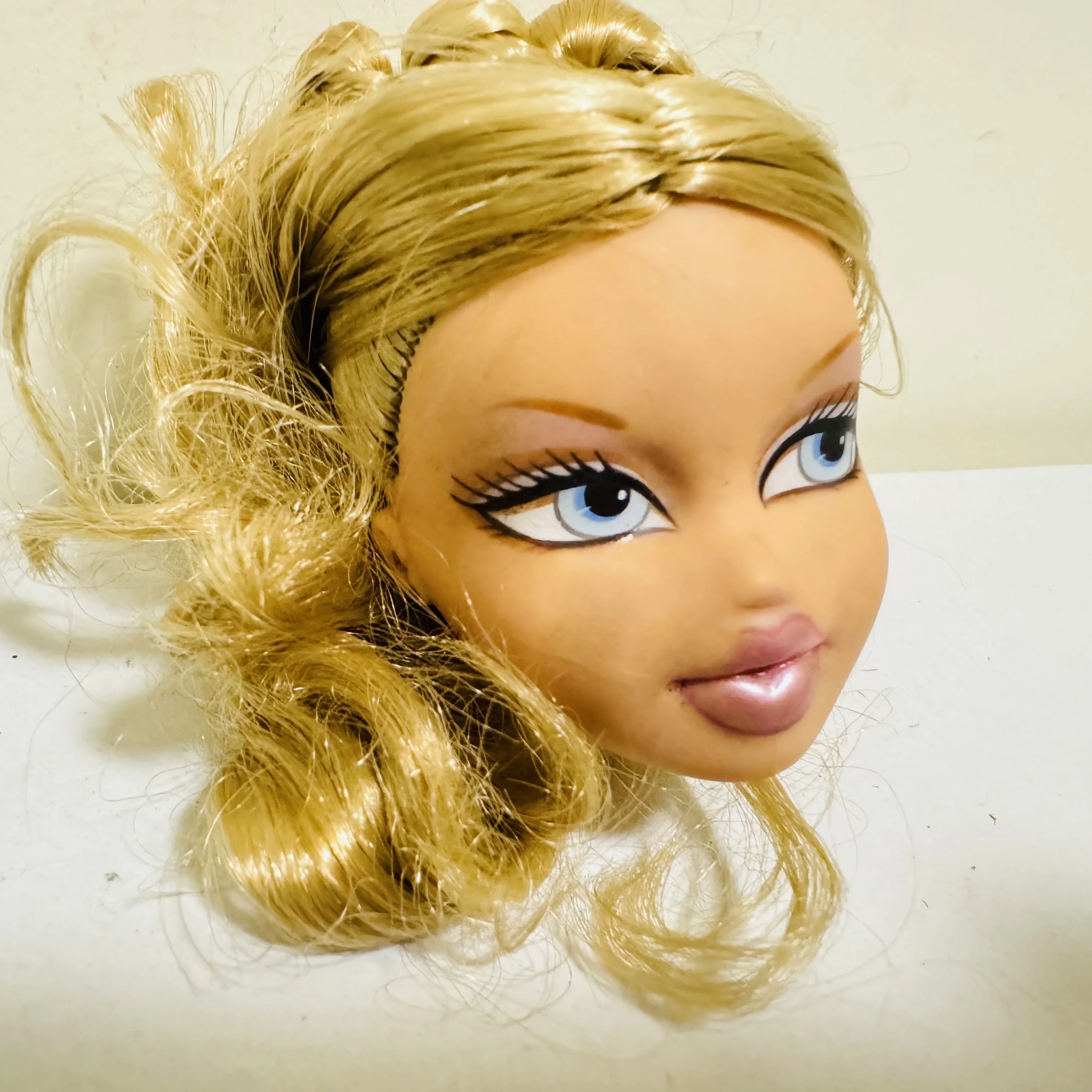 Original-doll-Beautiful-Blond-Hair-Blue-eyes-Big-mouth-Big-eyes-Light ...