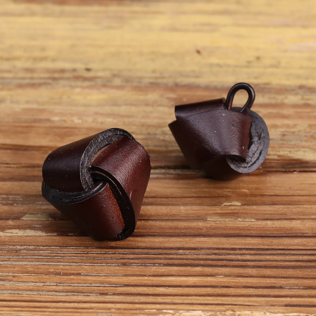 3pcs-Geunine-Lether-Triangle-Dark-Borwn-Hand-Made-Button-Shank-Autumn ...