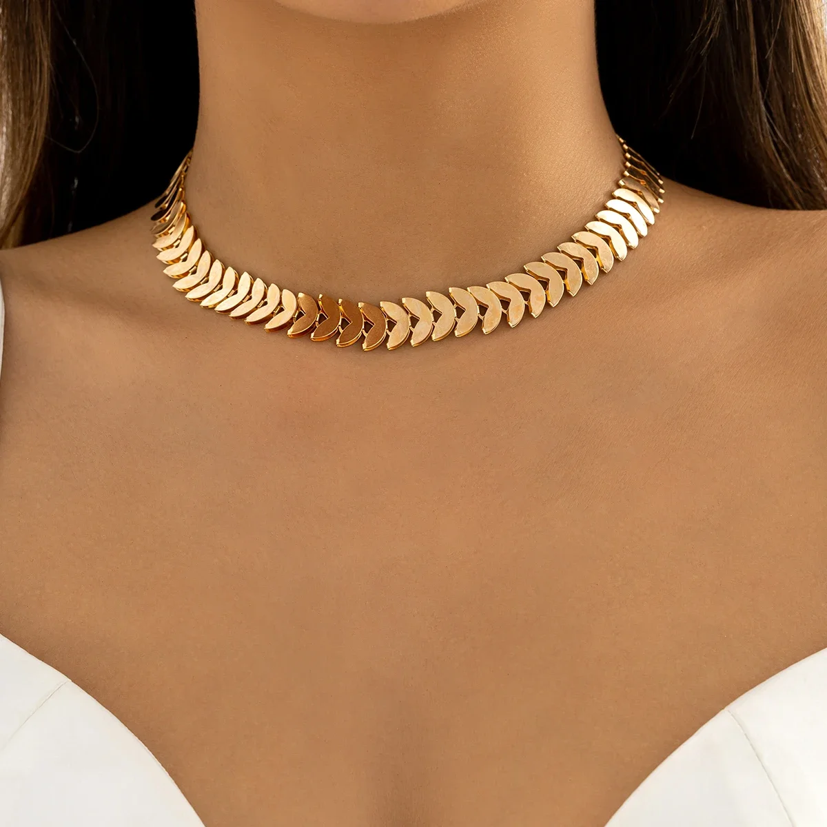 Trendy-Classic-Fishbone-Chain-Gold-Necklace-for-Women-Flat-Metal-Short ...