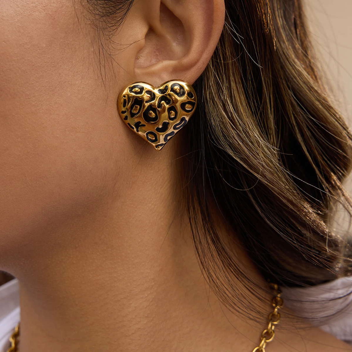 Zora Vintage Black Oil Dripping Leopard Print Heart-Shaped Earrings ...