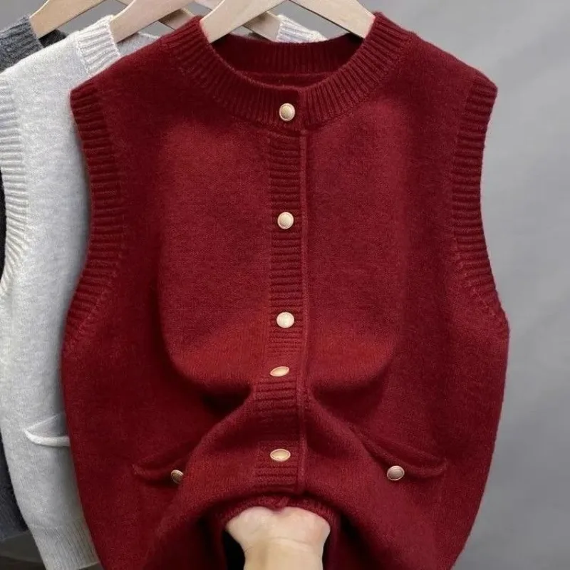 Knitted Sweater Vest Women Gold Buckle O-Neck Sleeveless Chic Red Knit ...