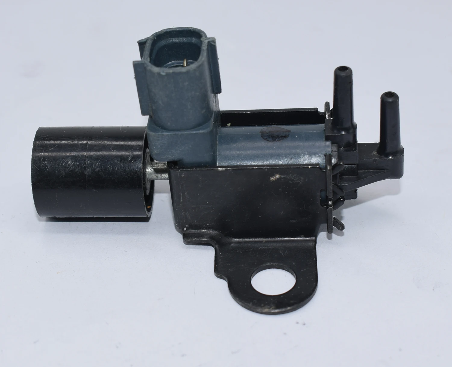 Soupape-vide-pour-Renault-Vel-Satis-2003-8943753311-SIG569-8-56-1 ...