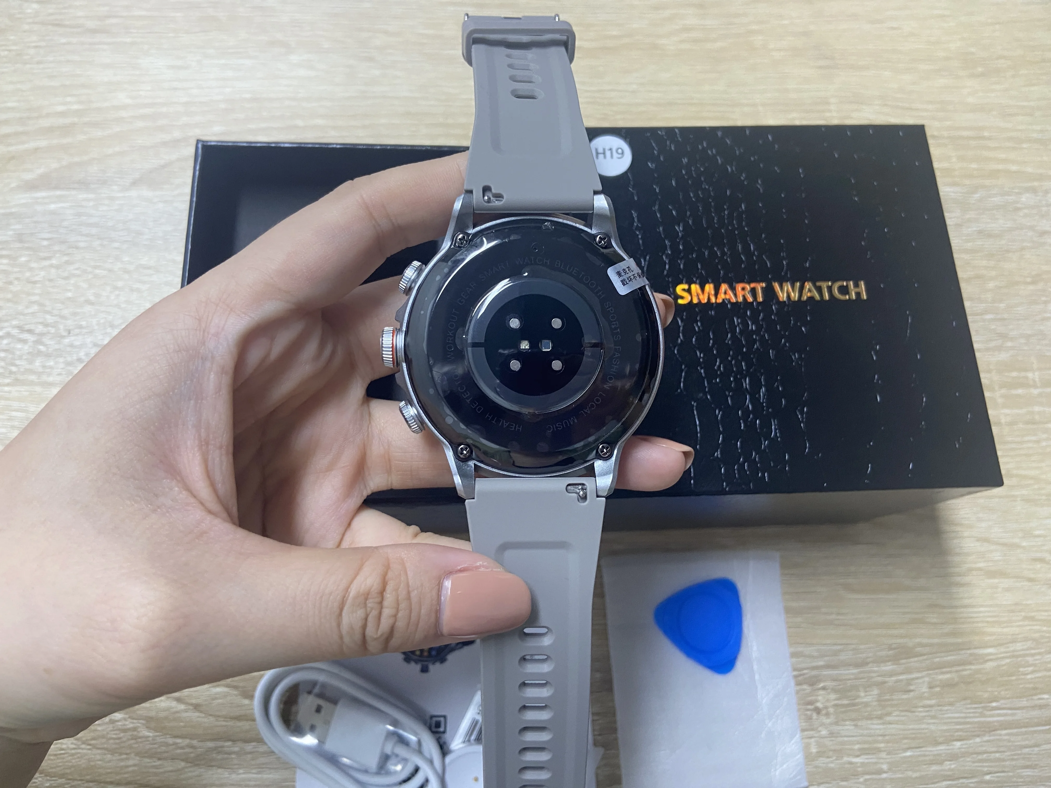 NEW H19 Smart Watch 4G Network SIM Card 1.95 inch AMOLED 490*490 Pull ...