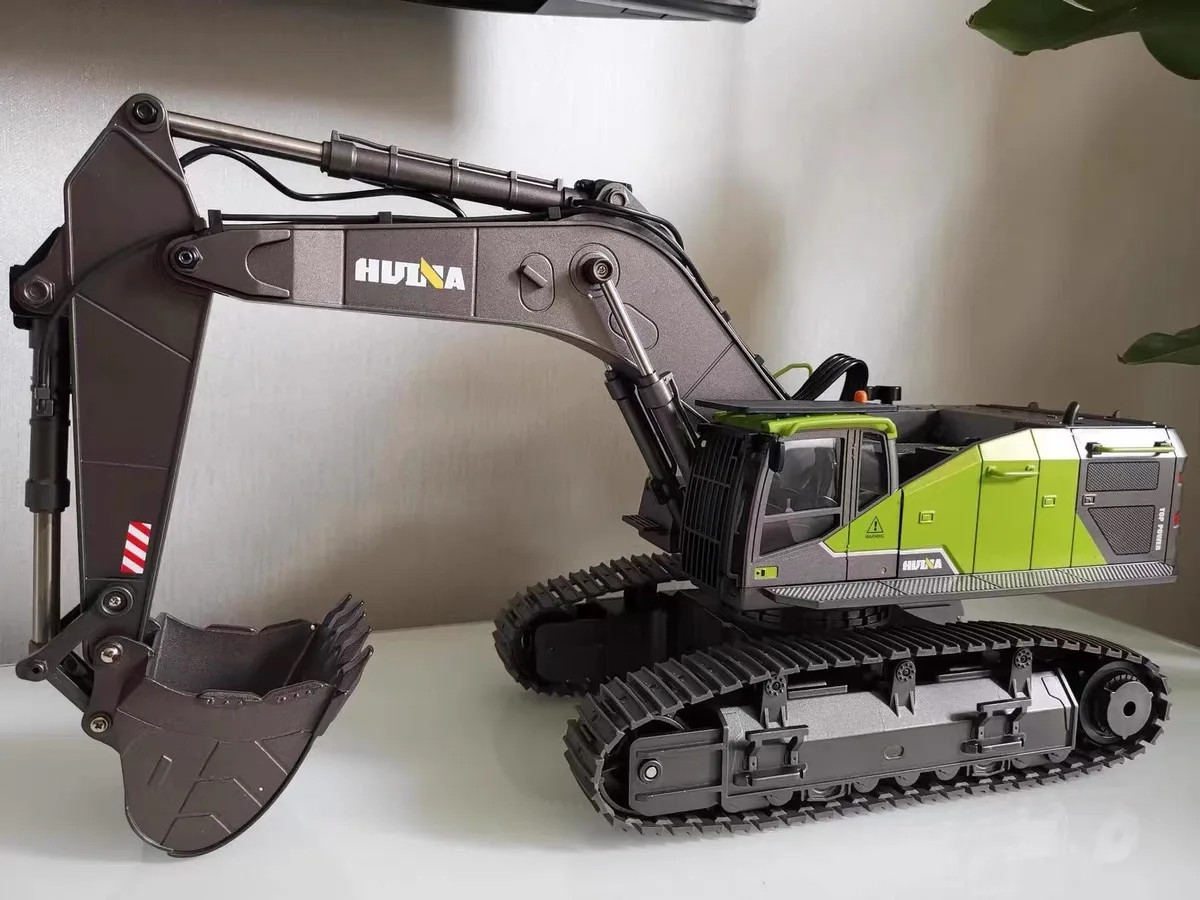 Huina-1593-22-Channel-Multifunctional-Screw-Drive-Alloy-Excavator-Model ...