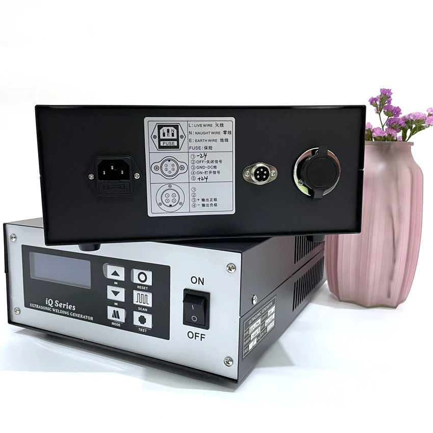 2000W-15khz-Ultrasonic-Welding-Generator-For-Bag-Sewing-Machine.jpg