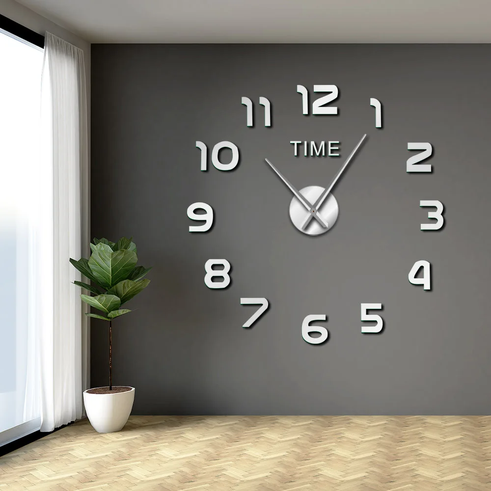 Modern Wall Clock With Numbers