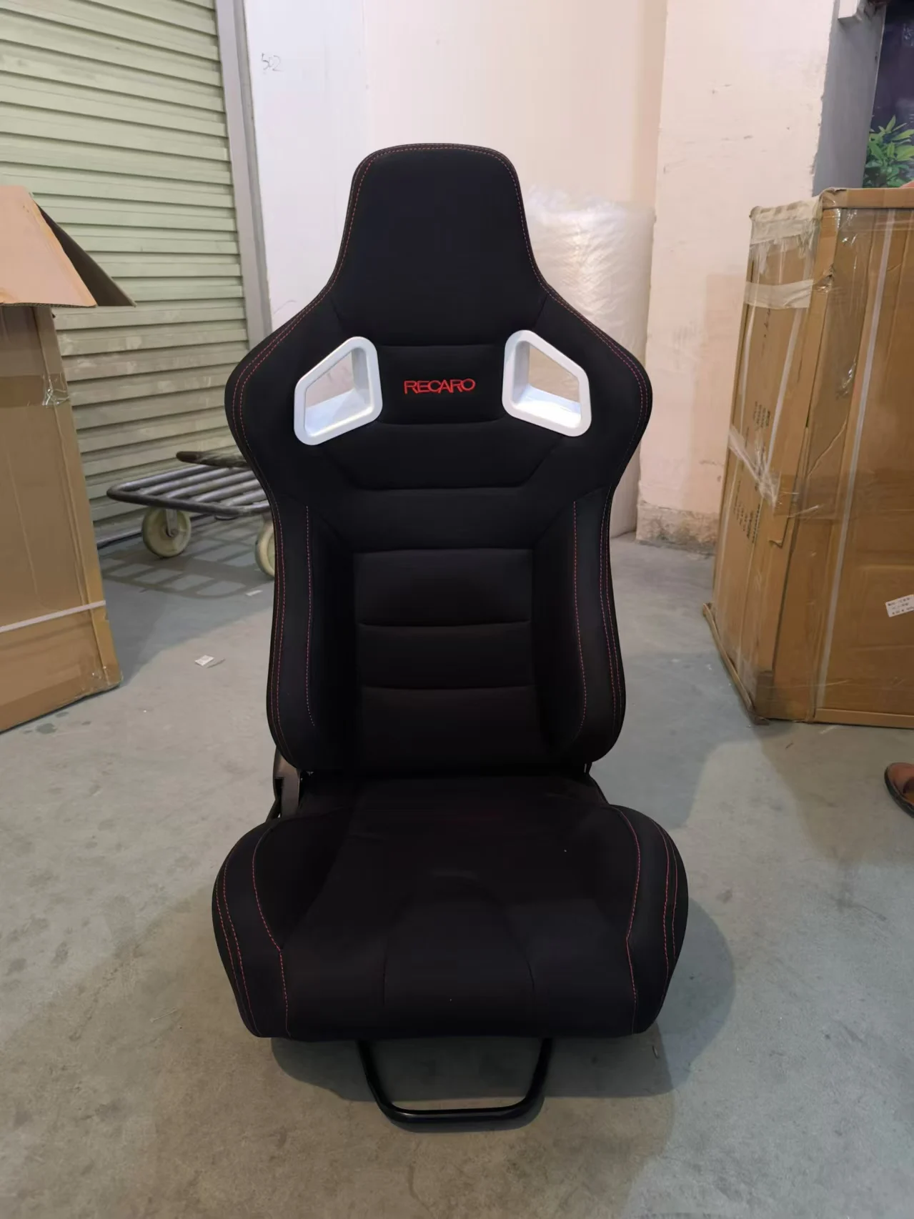 RECARO.jpg