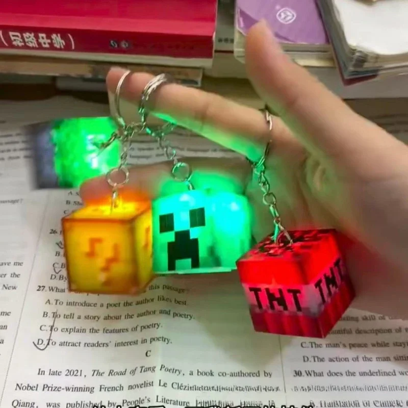 Creative-Luminous-Minecraft-Creeper-Keychain-TNT-Grass-Block-Totem-of ...