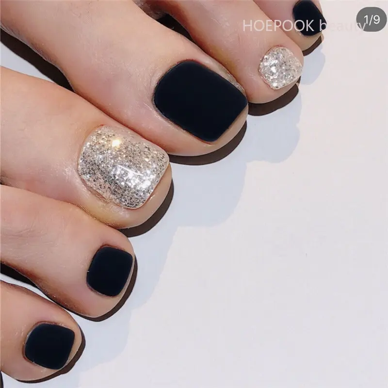 Black And Silver Toe Nail Designs