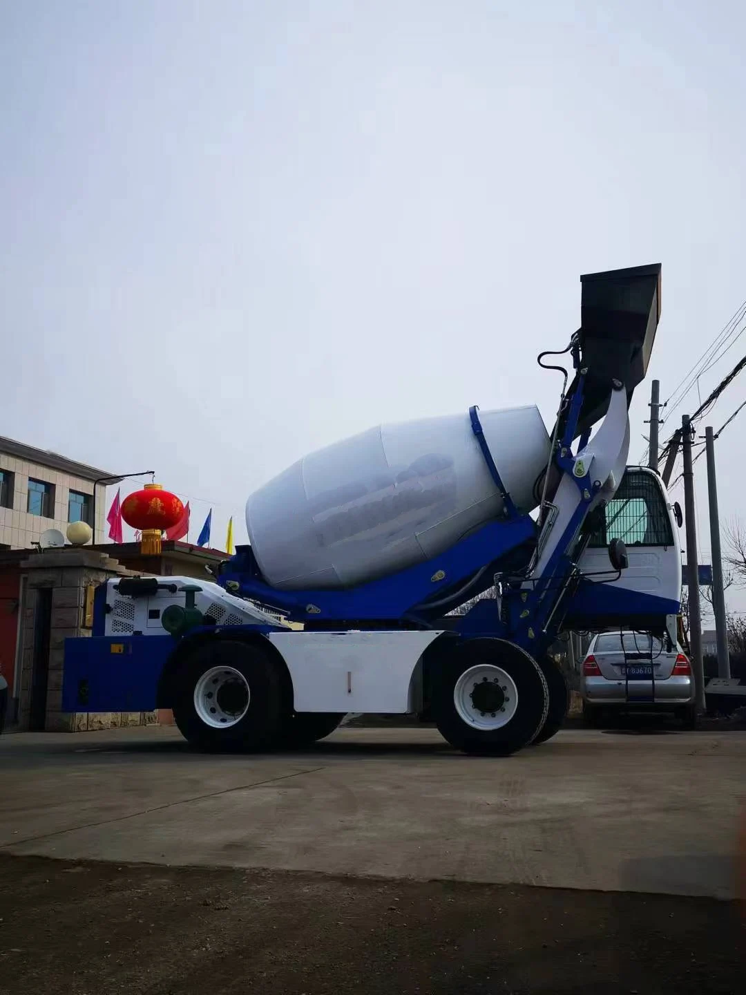 YG Hot Selling 1.2m3 Mini Self Loading Ajax Concrete Mixer Construction ...