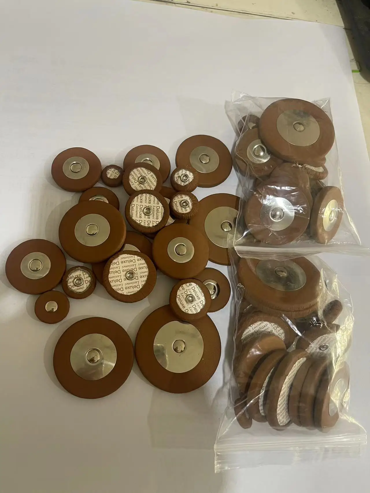 Selma-Alto-Saxophone-Pads-Sheepskin-Skin-Sax-Parts-3-Set.jpg