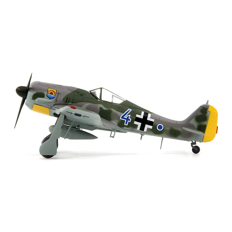 Luftwaffe-Fighter-Plastic-Model-Toy-Gift-Collection-FW190A-8-1-72.jpg
