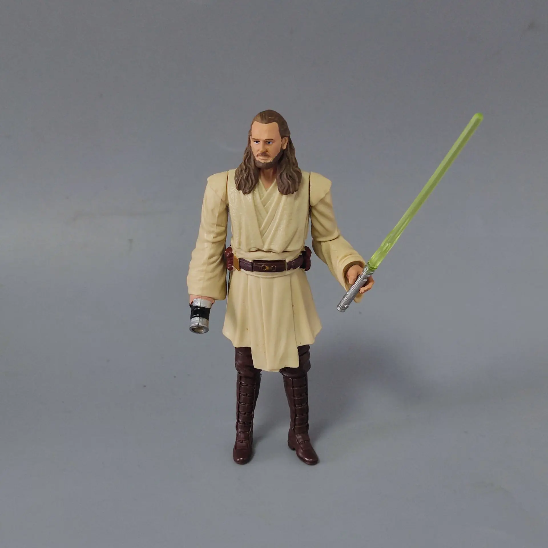 Lu-na-figurka-akcji-Star-Wars-Jedi-Master-Qui-gon-Jinn-3-75-cala.jpg