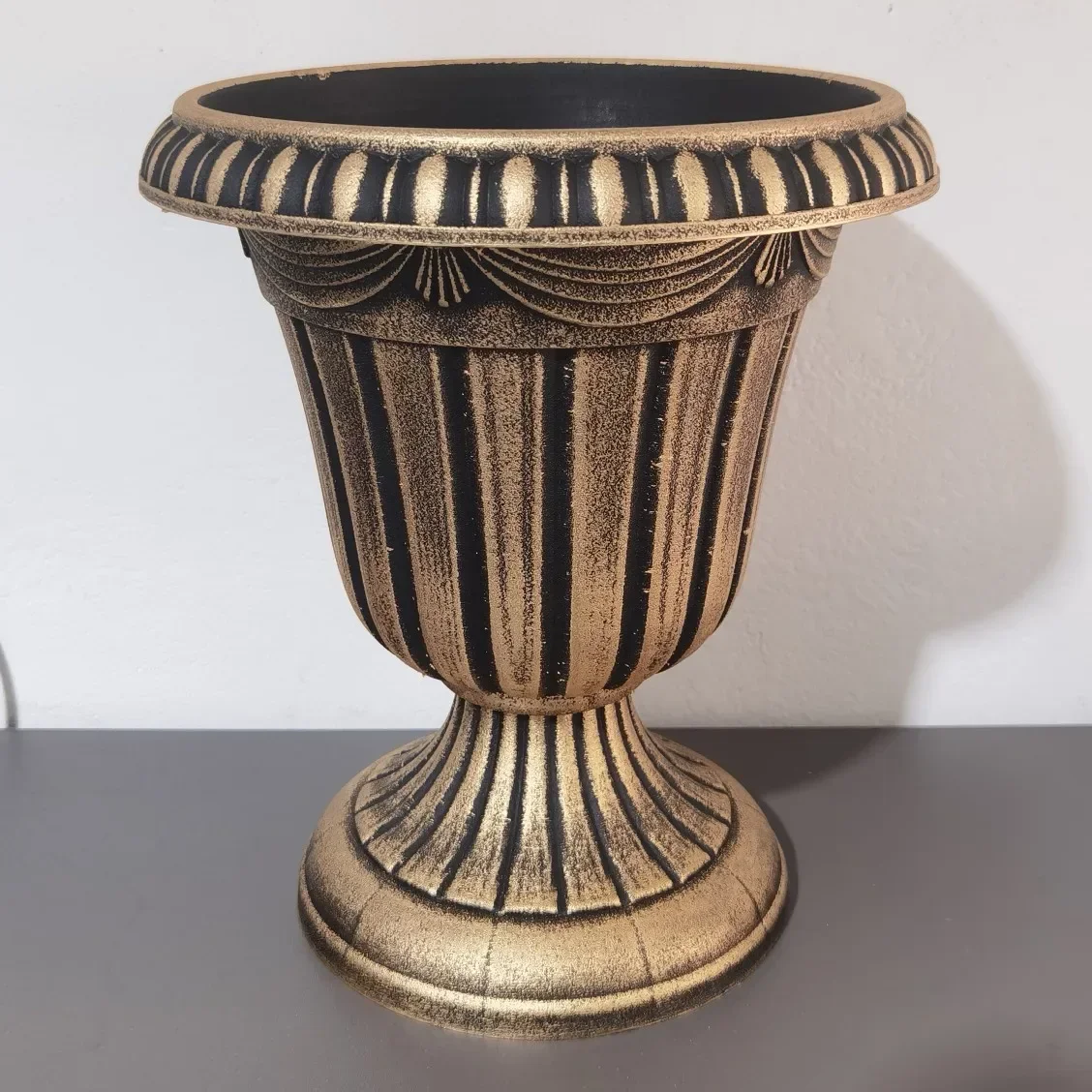 Large-Size-Flower-Arrangement-Resin-Plastic-Vase-Outdoor-Courtyard ...