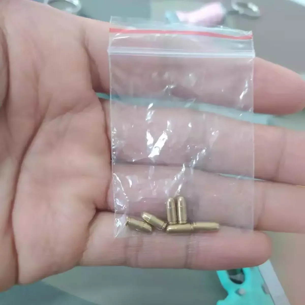 1:3 Scale Bullets For Mini Glock 17 Alloy Empire Glock 17 Bullets ...