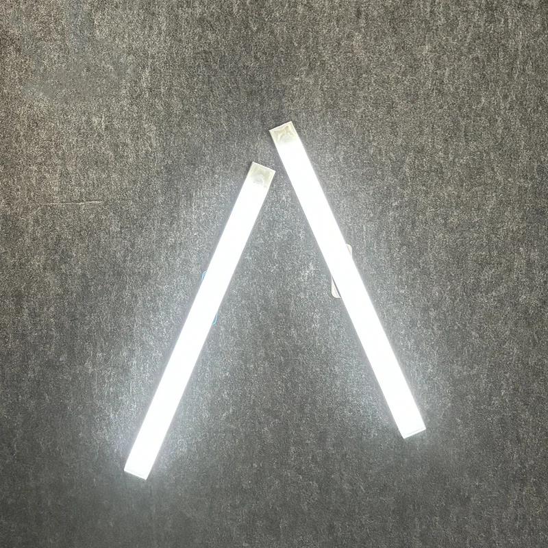 Barra-de-luz-LED-con-Sensor-de-movimiento-recargable-tipo-C-tira-larga-l-mpara-de.png