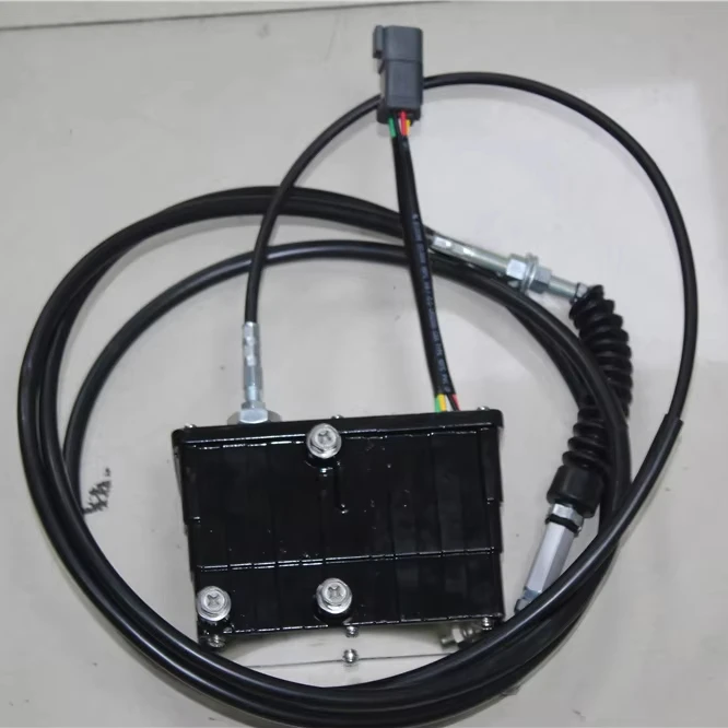 Throttle Motor for R330LC-9 Excavator Spare Parts 21EN-32380 21EN-32381 ...
