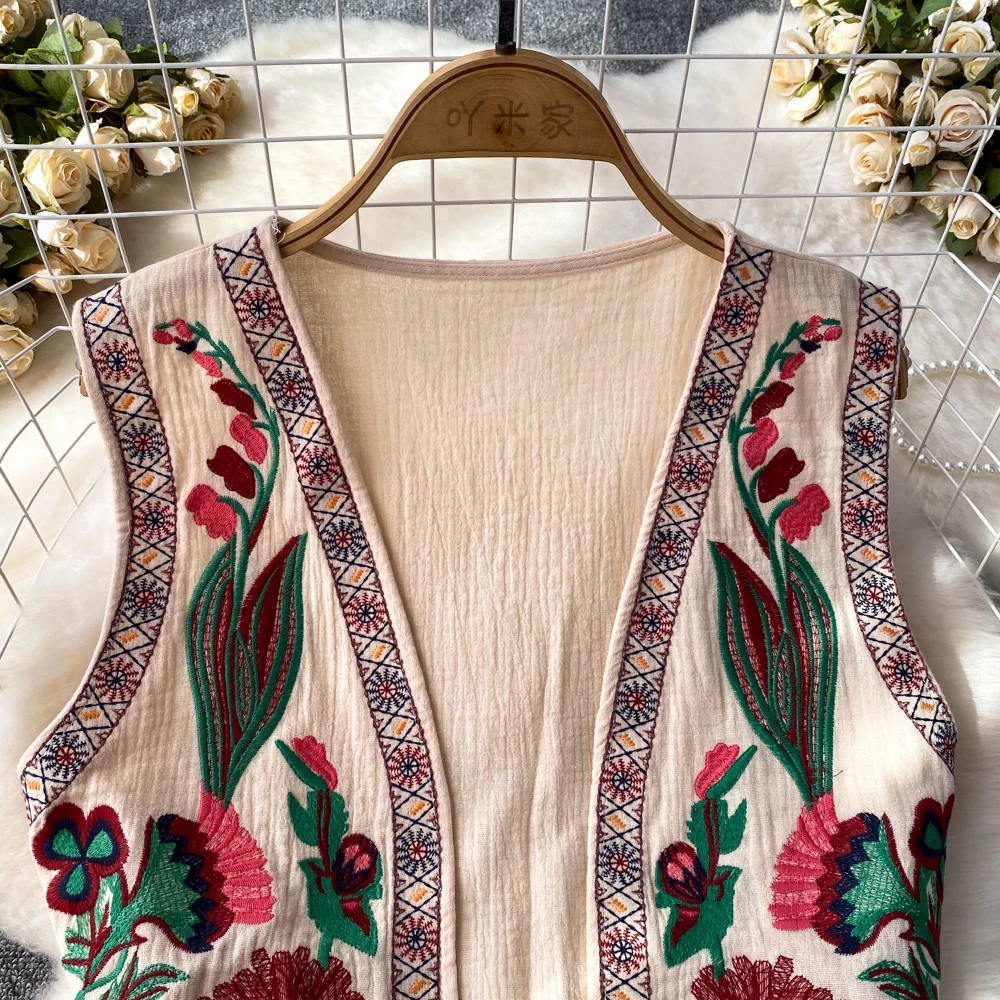 Ethnic Style Vest Women V-neck Embroidery Floral Sleeveless Waistcoat ...