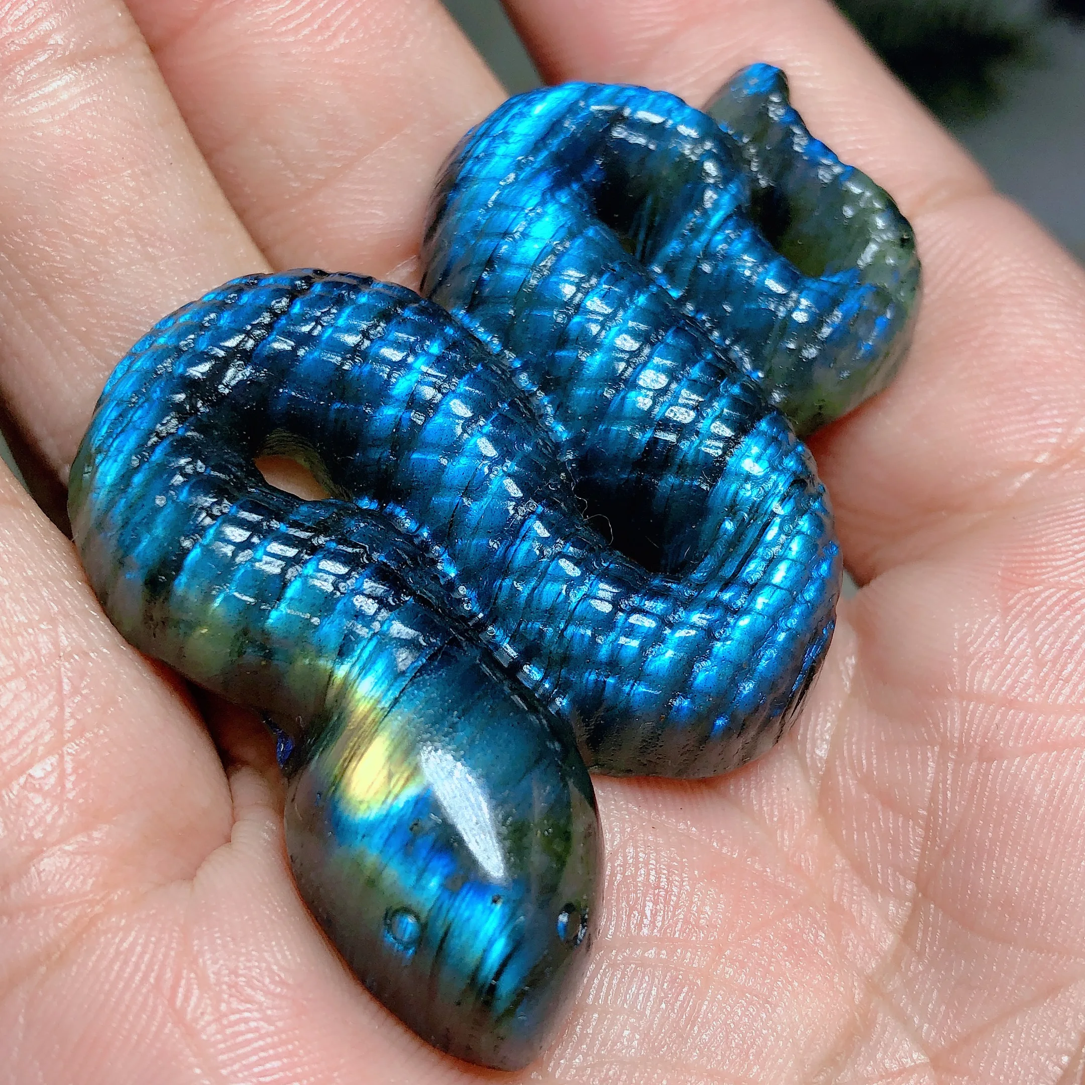 High-Quality-Natural-Healing-Labradorite-Snake-Carved-Crystals-Home ...