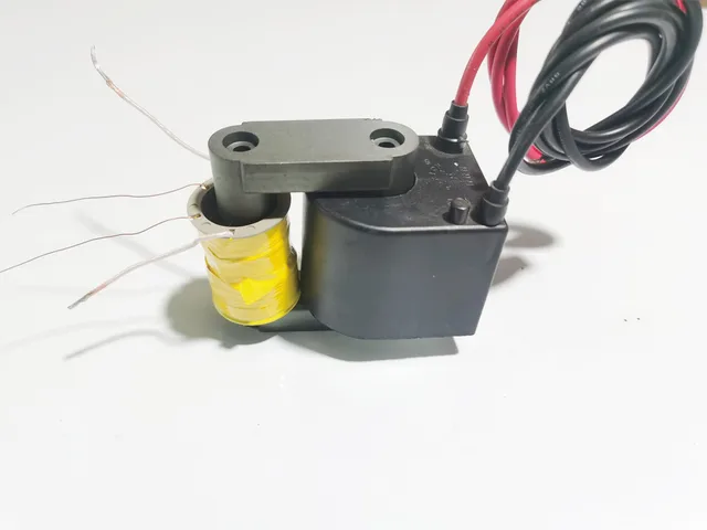 High Voltage Flyback Transformer