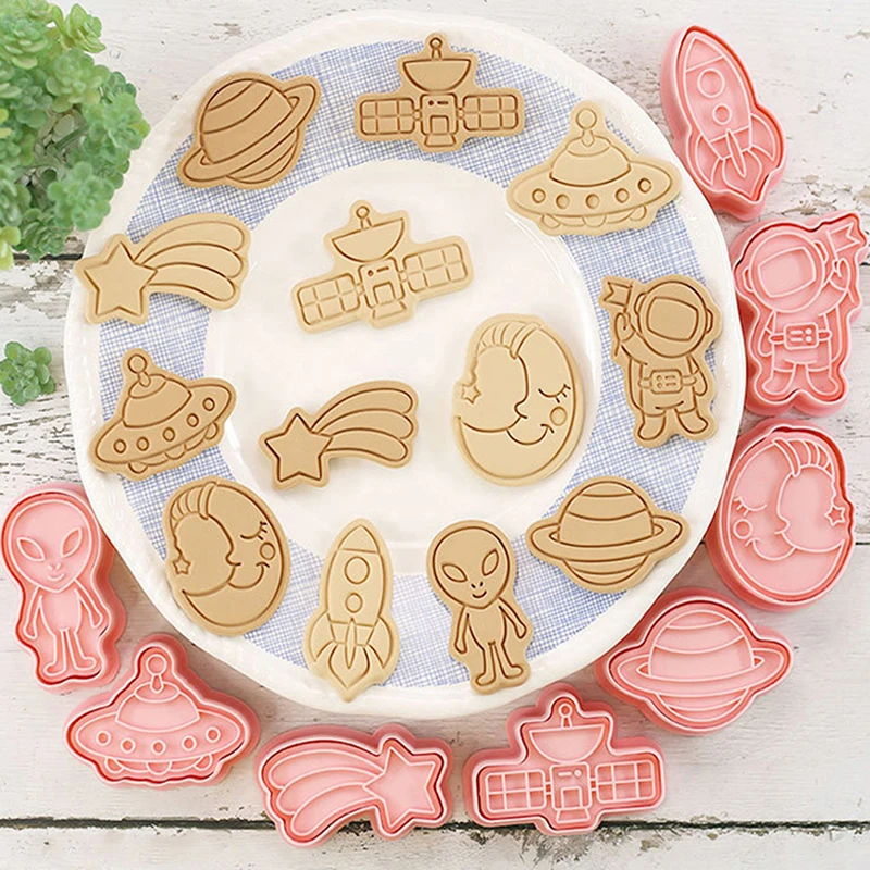 8pcs/set Space Astronaut Biscuit Mold Alien 3d Cartoon Cookie Mold ...