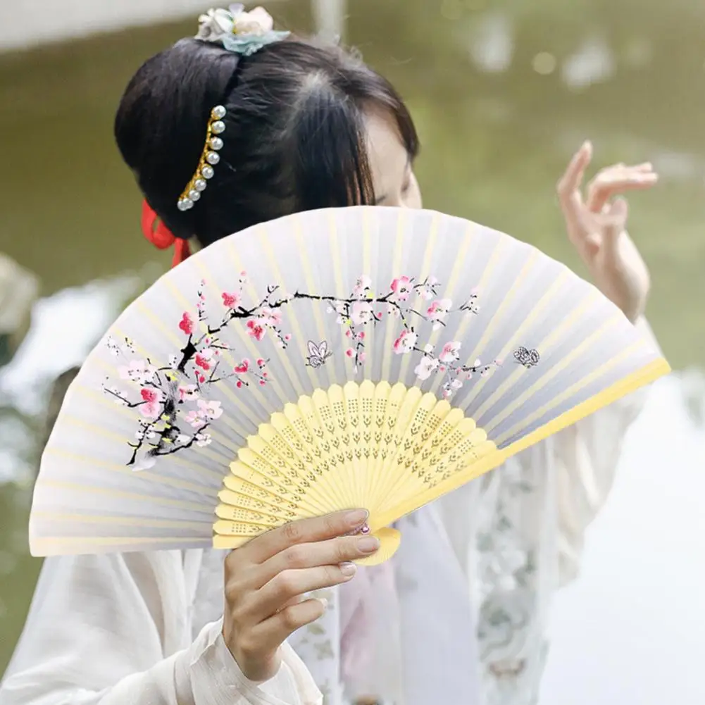 Traditional Japanese Fan Design