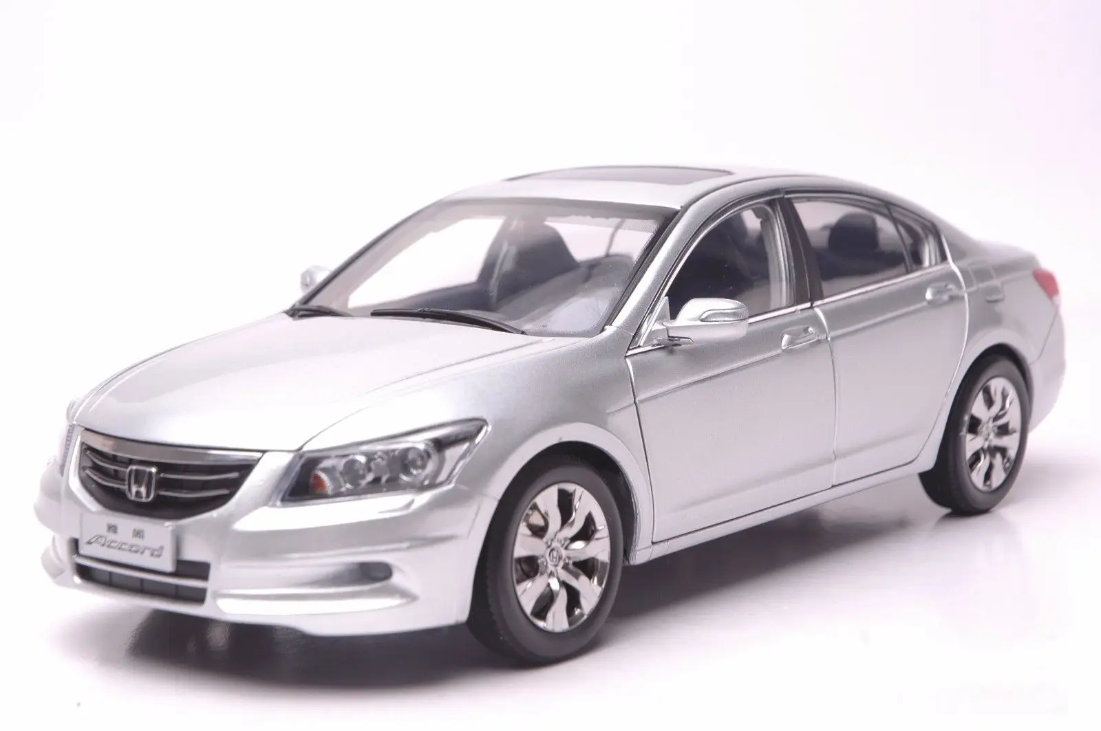 1:18 Diecast Model for Honda Accord 8 2011 Gold 8th Gen. Sedan Alloy ...