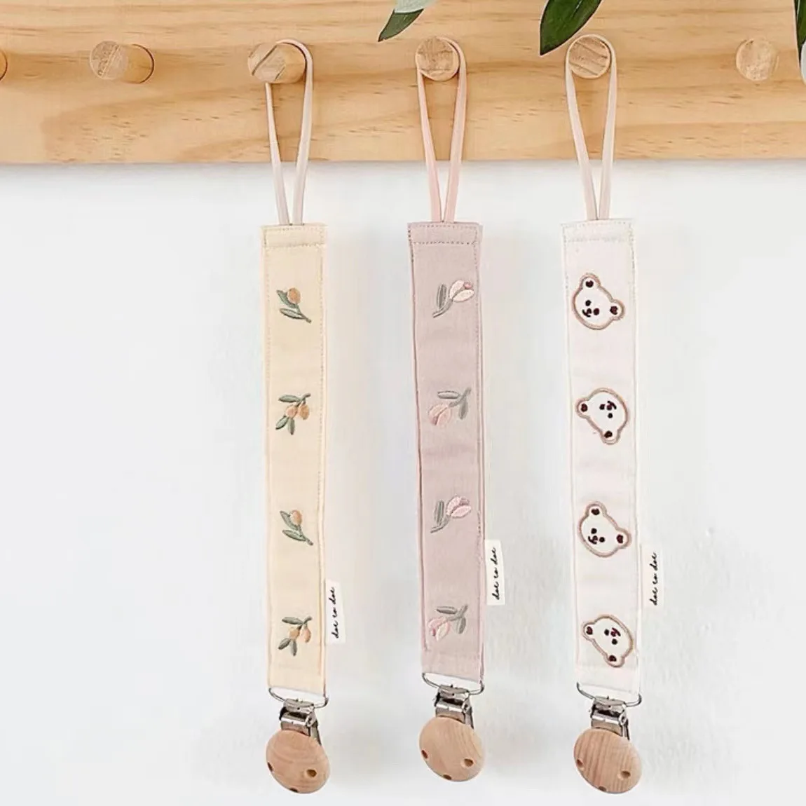 Baby Accessories | Pacifiers Chain | Pacifier Clips | Nipple Clips ...