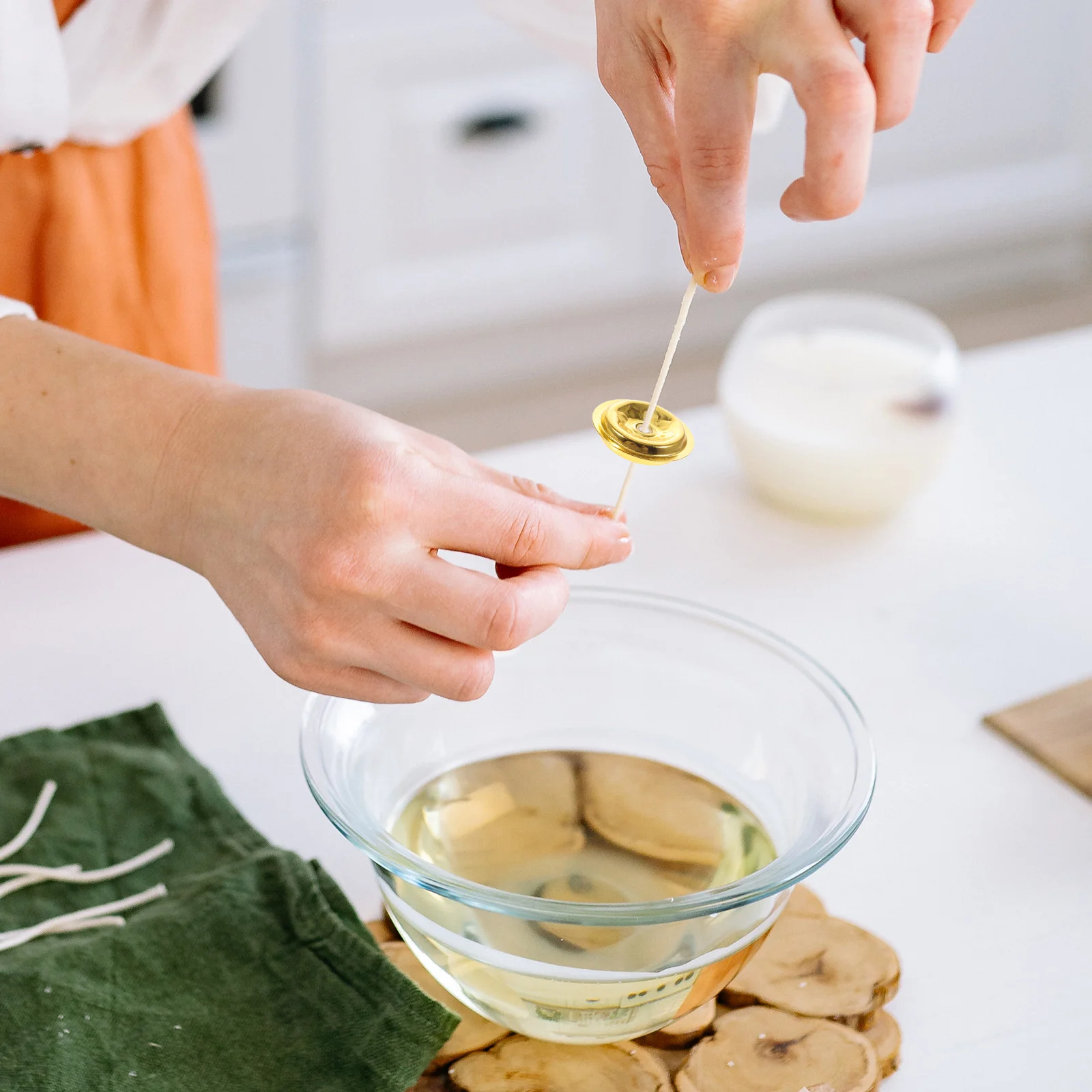 20 Pcs Wick Float Oil Holder Christmas Tealight Holder Metal Container ...