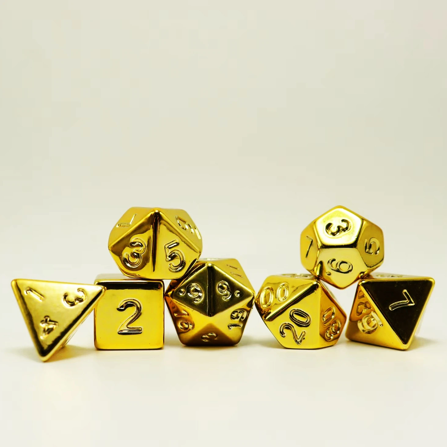 7pcs-electroplated-gold-set-the-overall-electroplating-is-very-cool-game-accessories-dice ...