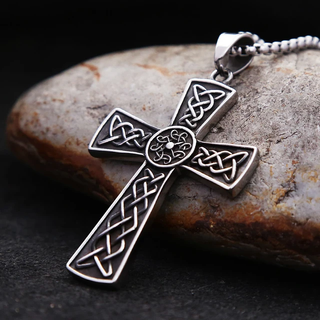 Simple Celtic Knot Cross