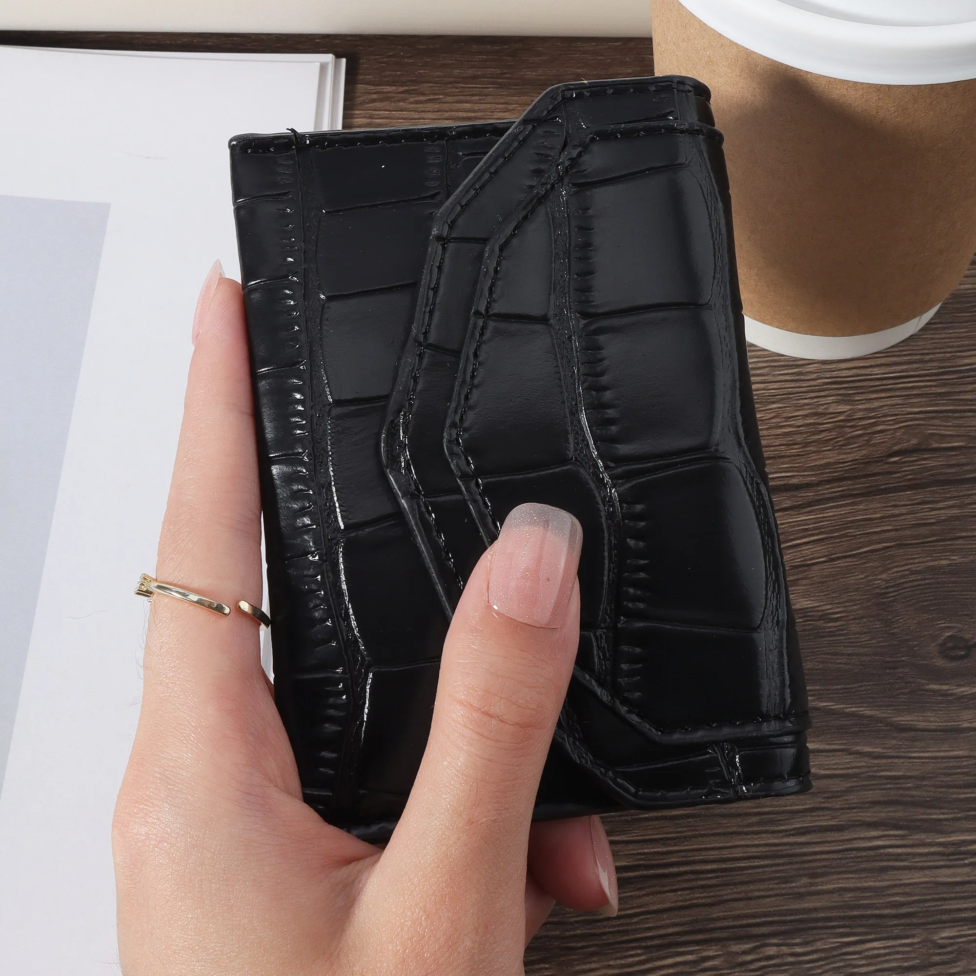 New minimalist card holder ultra-thin, lightweight, portable cash ID ...