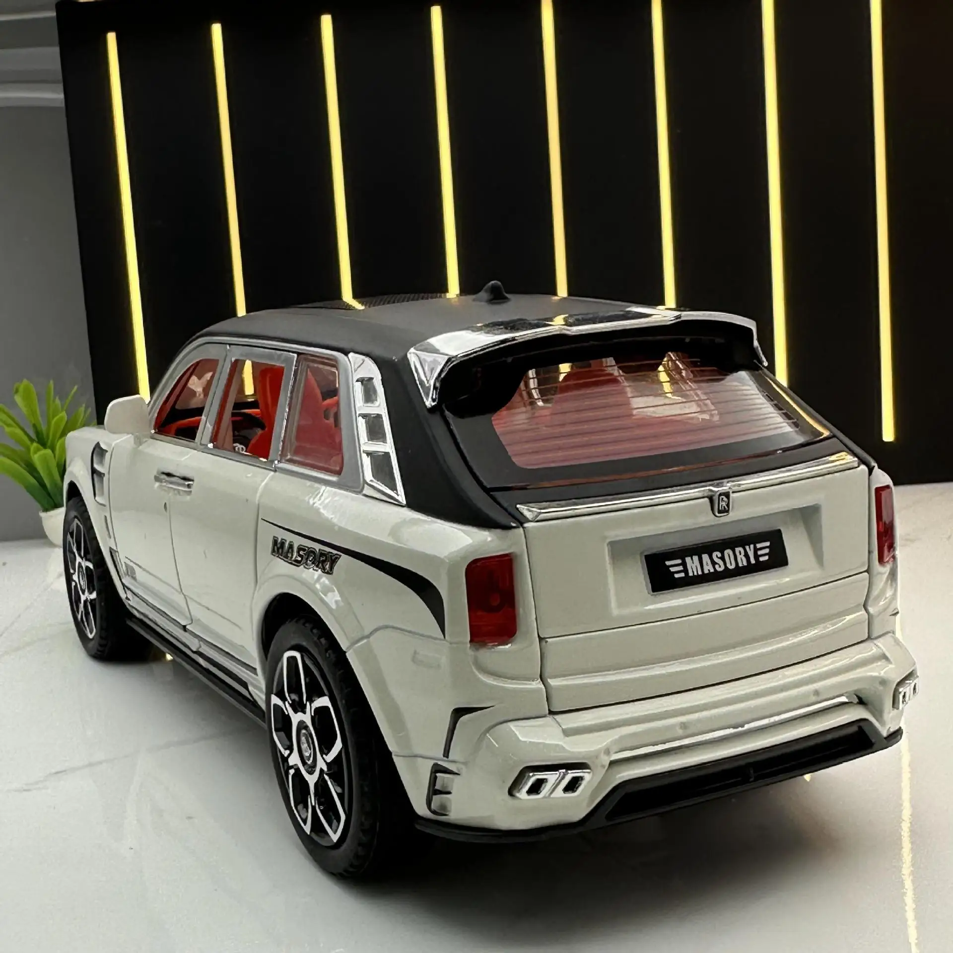1:24 Rolls Royce Cullinan Mansory Customized Modified Version Alloy ...