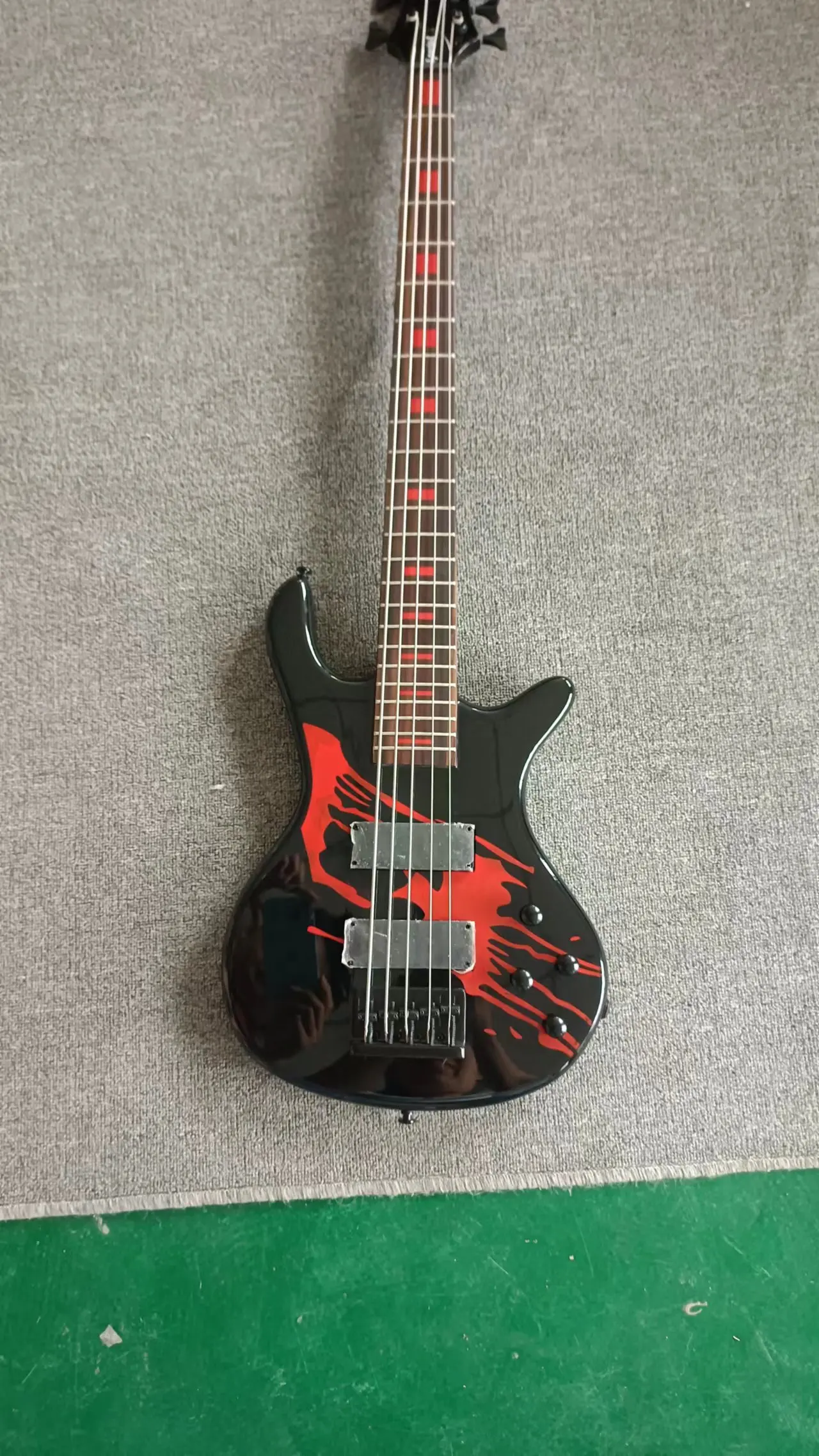 Spector 5 String Bass