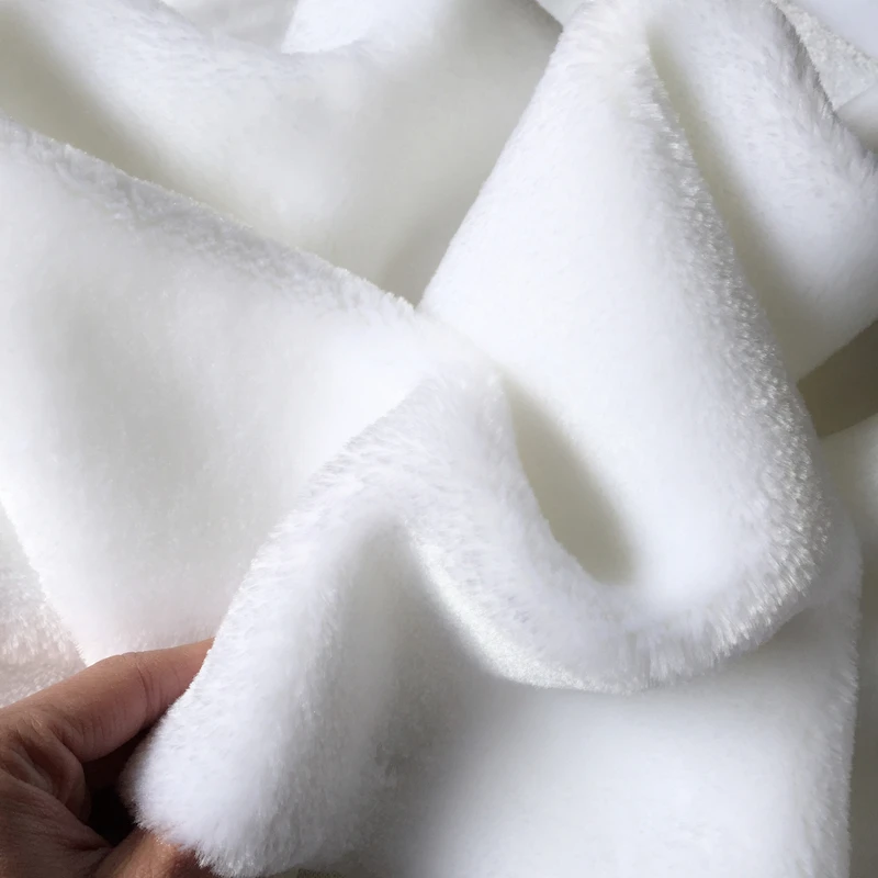 50x160cm-Faux-White-Fur-Fabric-100-Polyester-1CM-Pile-Super-Soft-Plush ...