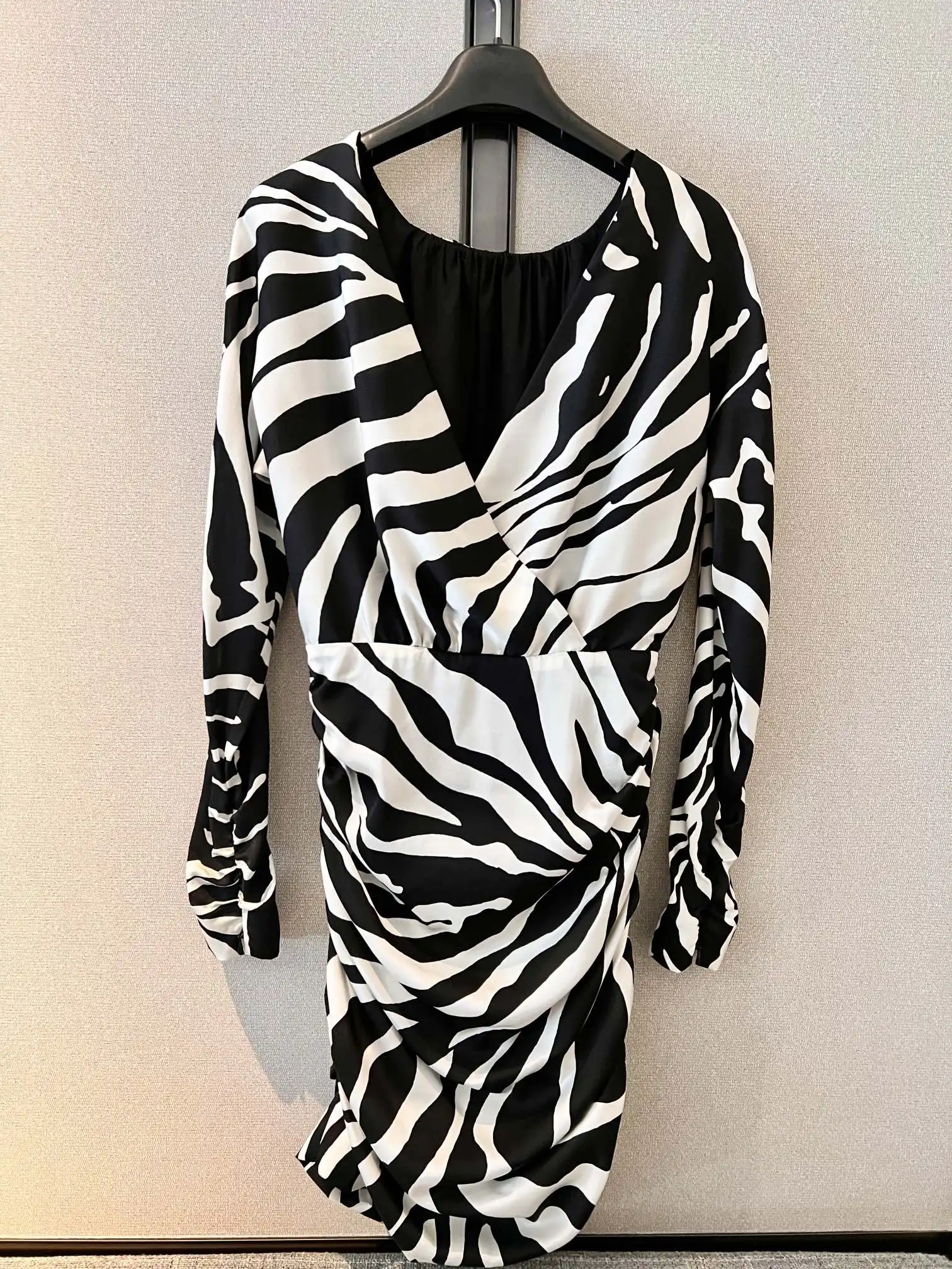 22 autumn and winter pure silk black and white zebra dress| | - AliExpress