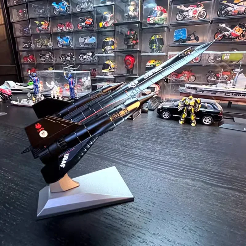 1/144 Scale 1:144 American Blackbird SR-71 Reconnaissance Aircraft ...