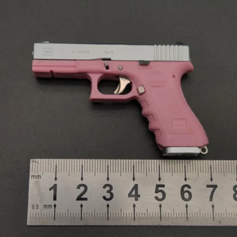 High Quality Mini Pistol Keychain Mini Gun Model 1:3 Glock 17 Desert ...