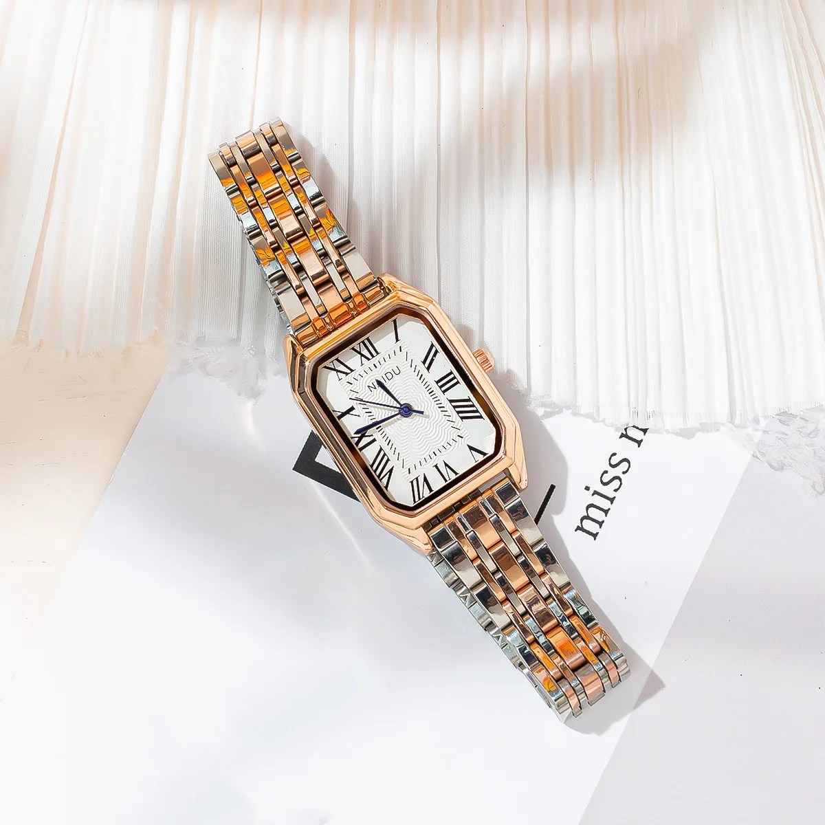 fashion-rectangle-Roman-scale-dial-women-steel-watch.jpg