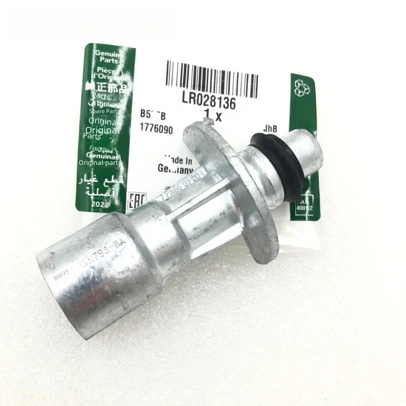 LR030593-LR028136-3-0L-V6-5-0-V8-Engine-Water-Pump-Connector-Oil-Cooler ...