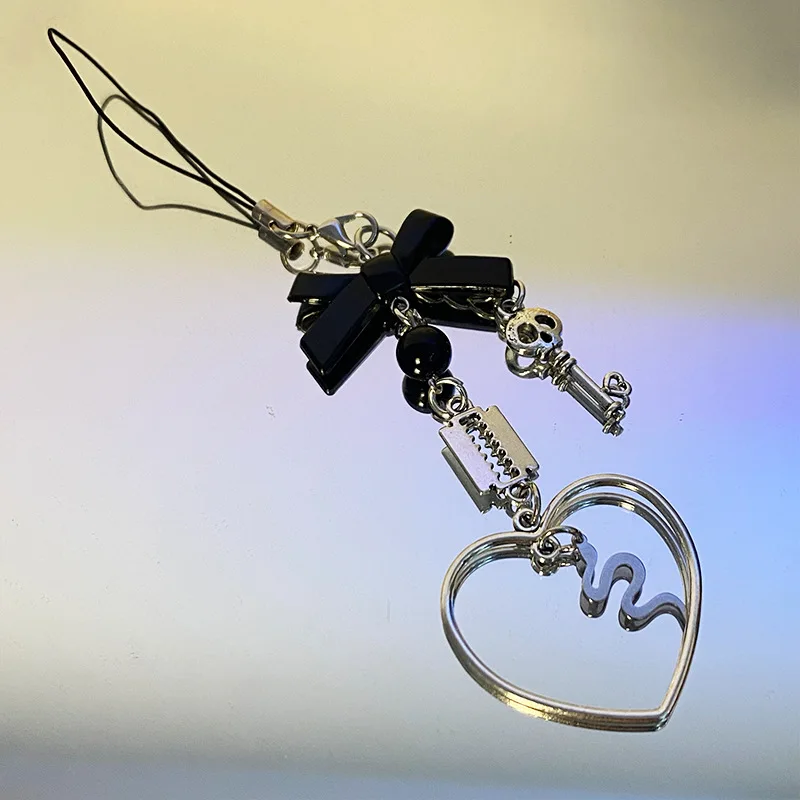 Handmade-Diy-Mobile-Phone-Chain-Y2k-Keychains-Hollow-Out-Heart-Keychain ...